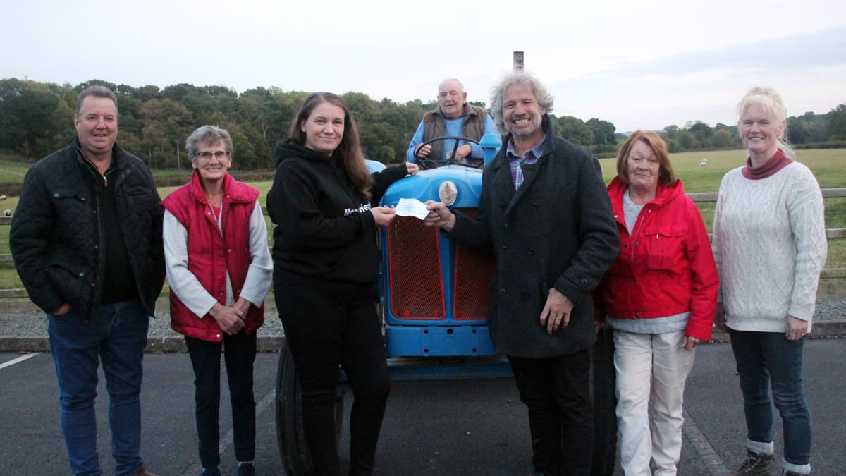 Llanddewi Tractor Run raises funds for mental health charity | brecon-radnor.co.uk